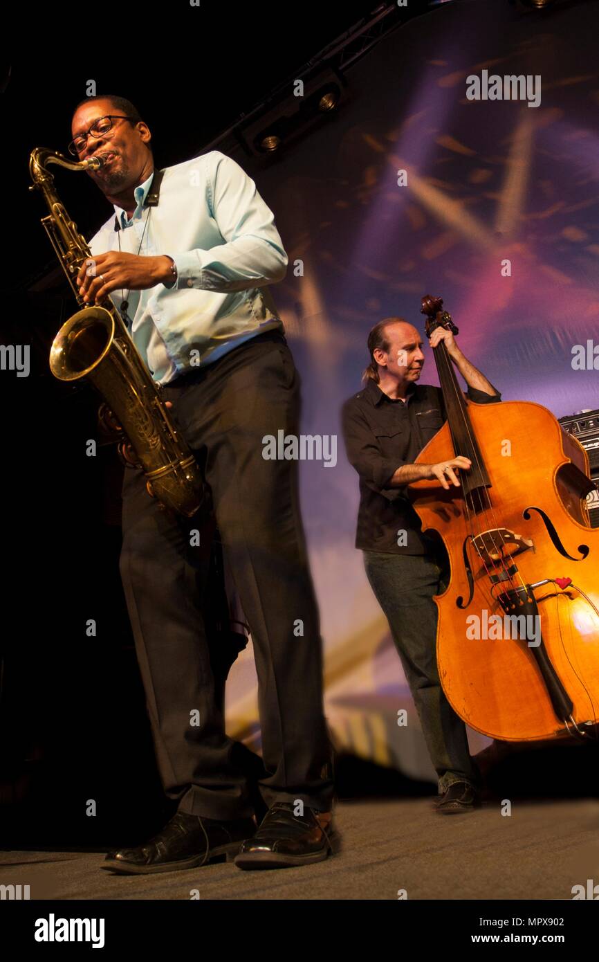 Coltrane ravi hi-res stock photography and images - Alamy