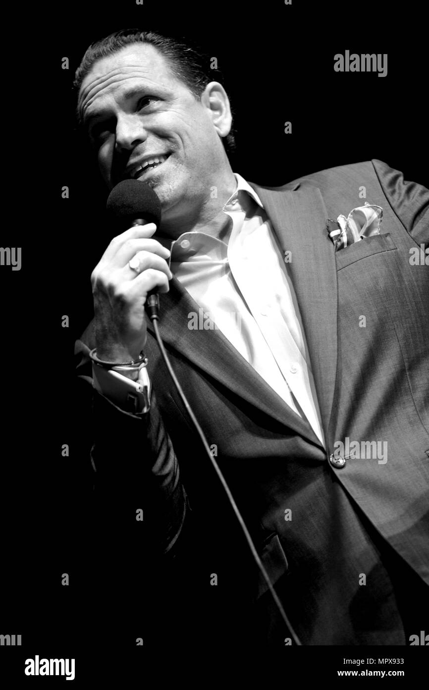 Kurt Elling, 2014. Artist: Alan John Ainsworth Stock Photo - Alamy