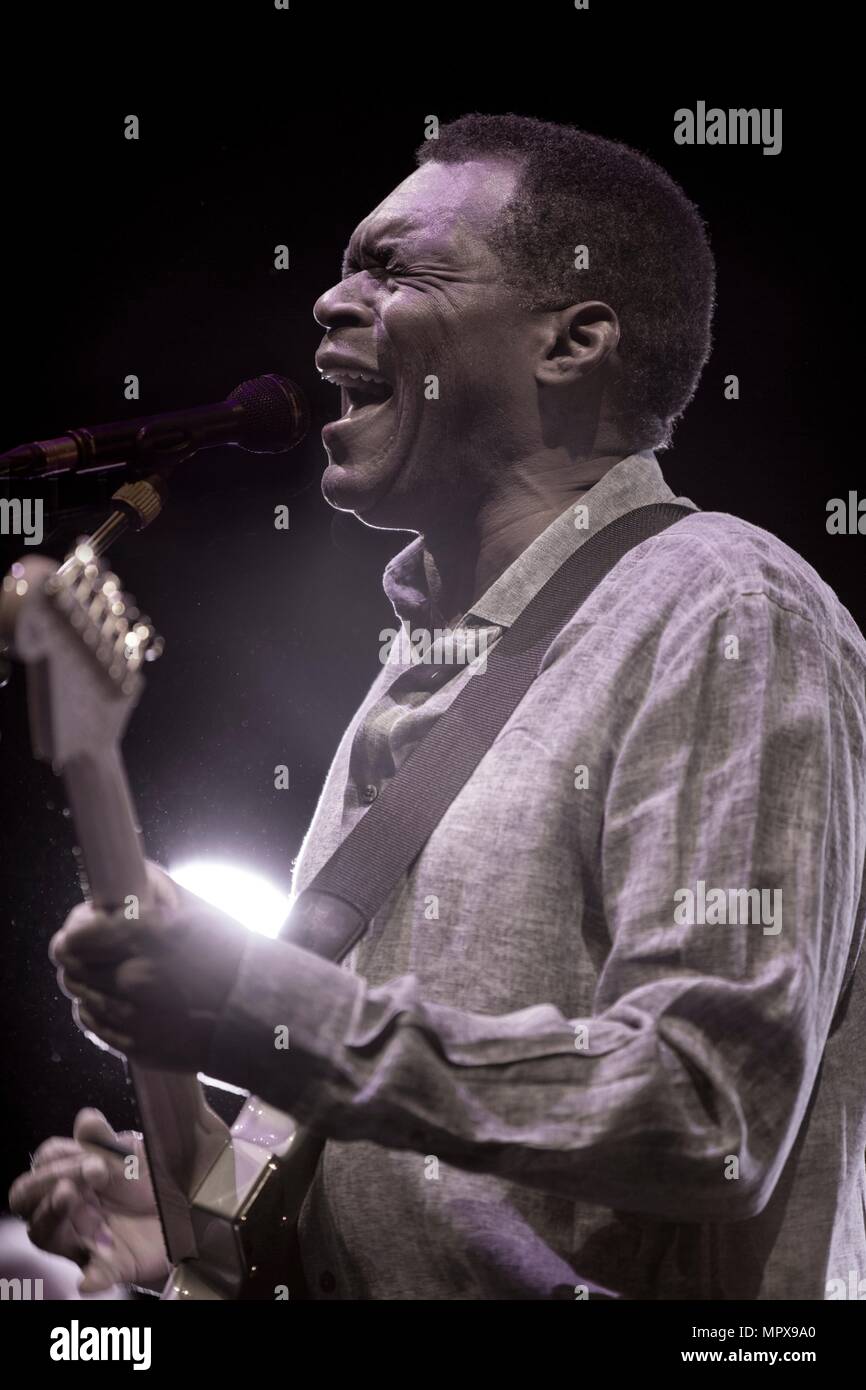 Robert Cray, 2017. Artist: Alan John Ainsworth Stock Photo - Alamy