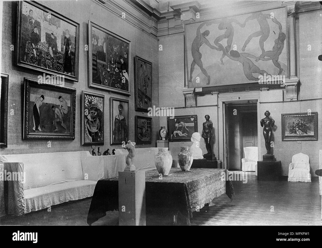 Pink dining room (known as the Matisse Room) in Shchukin's house, 1913 ...