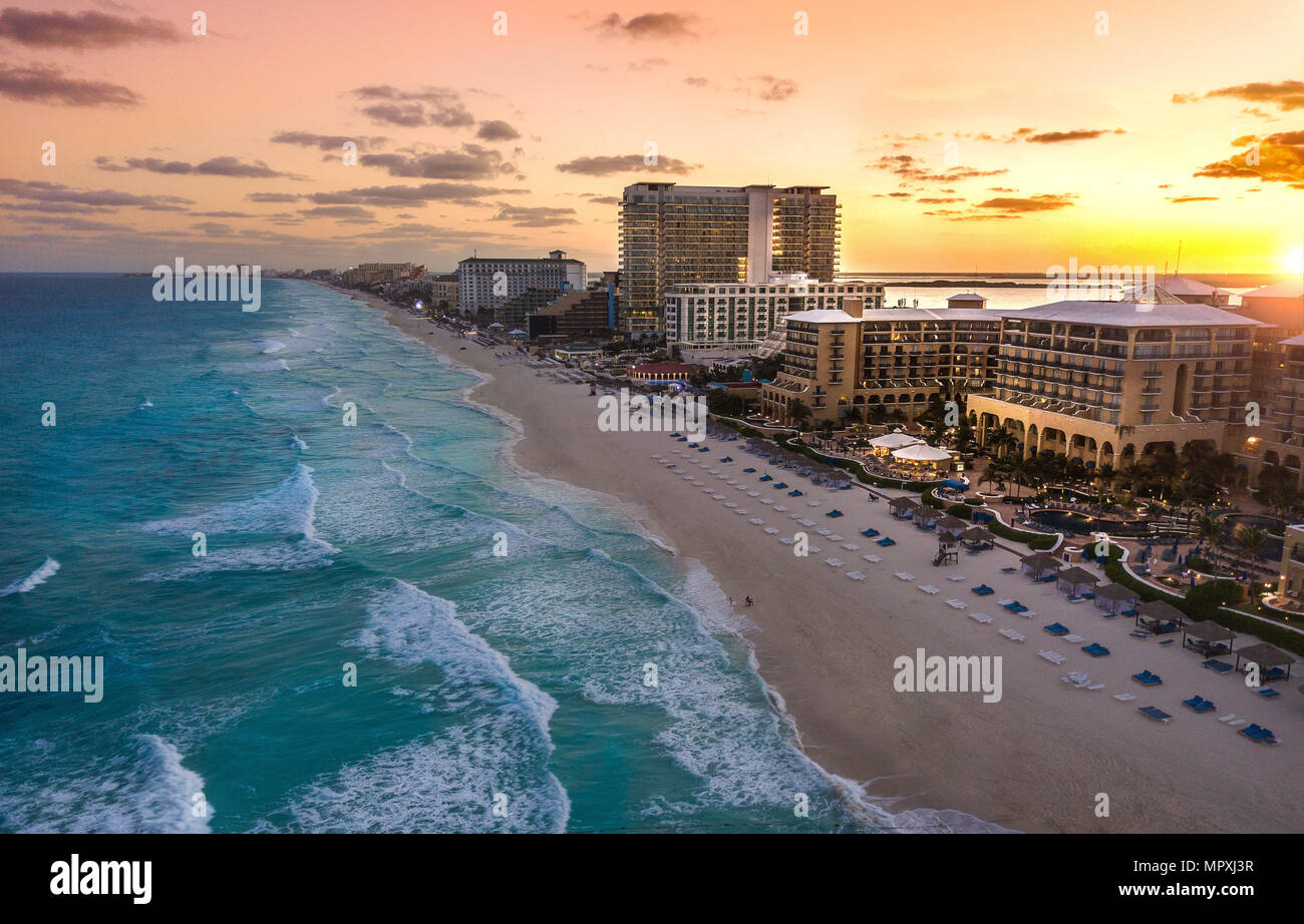 Cancun city mexico aerial hi-res stock photography and images - Alamy