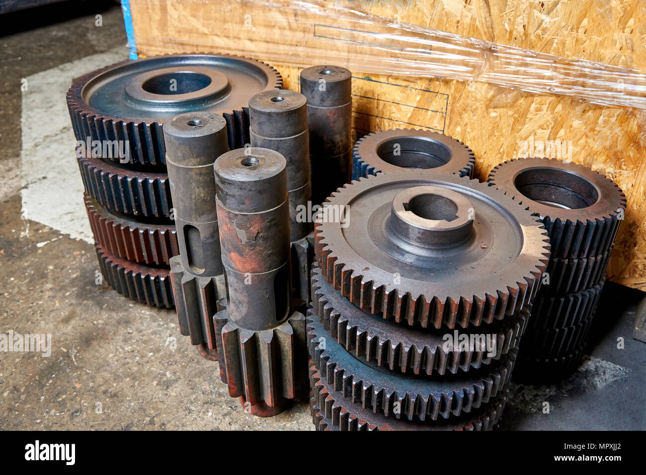 Idle wheel hi-res stock photography and images - Alamy