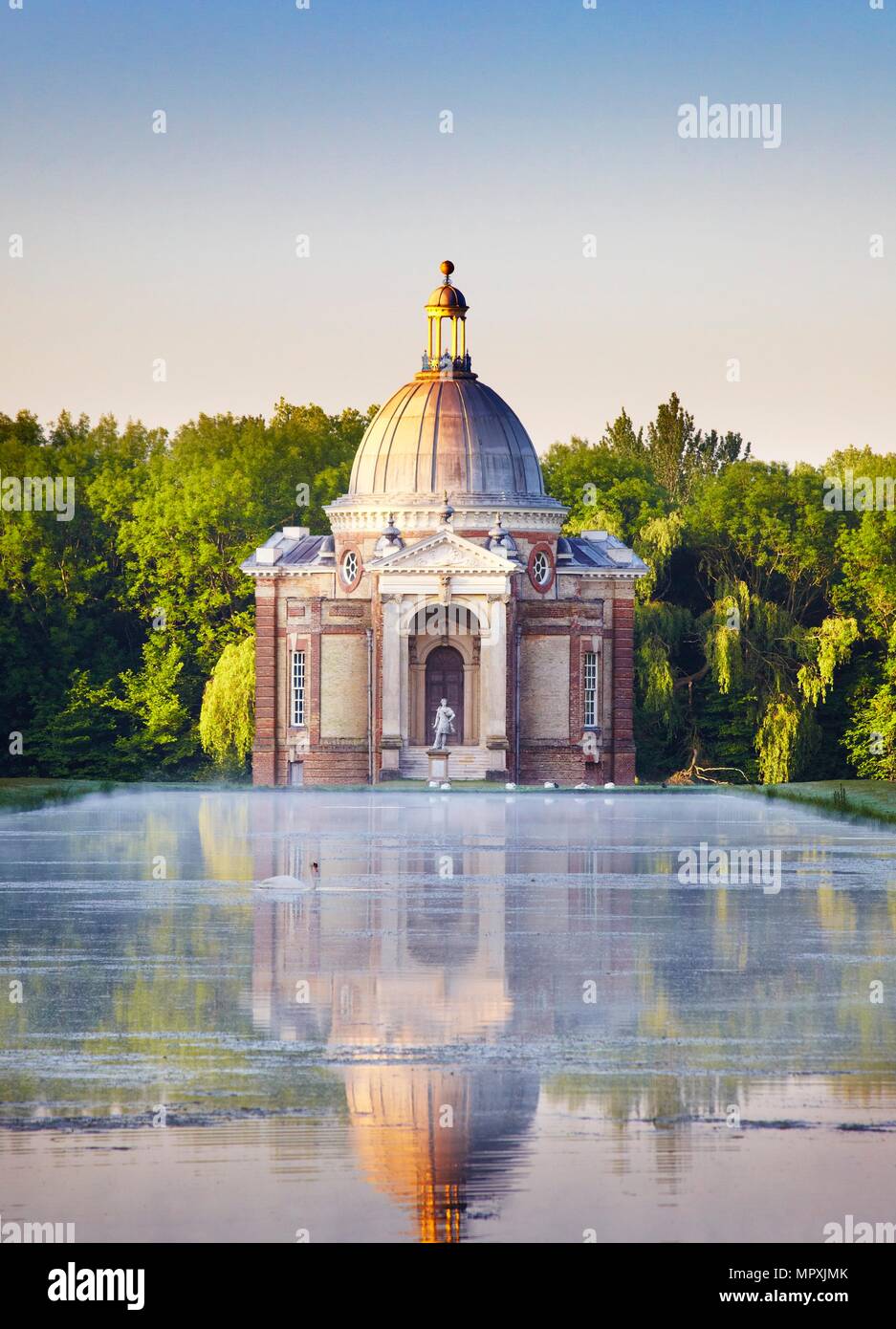 Pavilion and Long Water at Wrest Park Gardens, Silsoe, Berkshire, c2000 ...