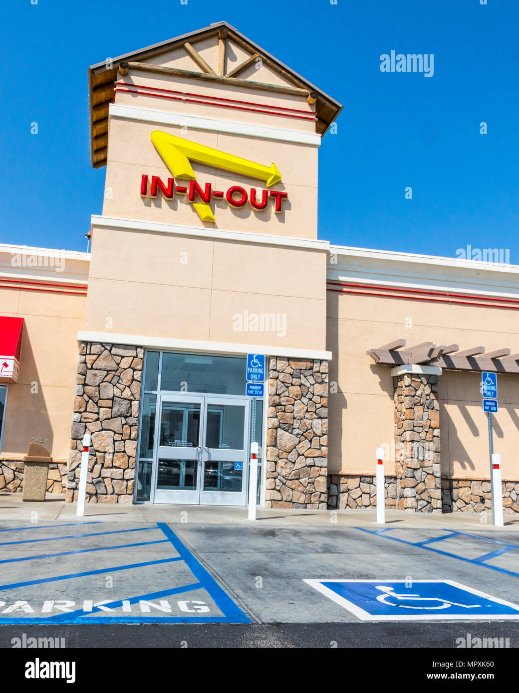 An In-N-Out Hamburger restaurant at the Wheeler ridge truck travel stop ...