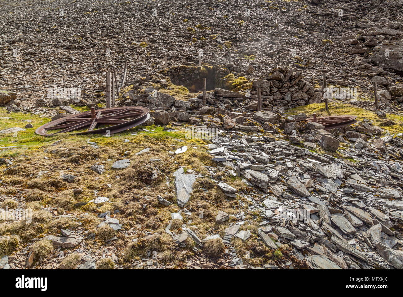 Disused quarry pit hi-res stock photography and images - Alamy