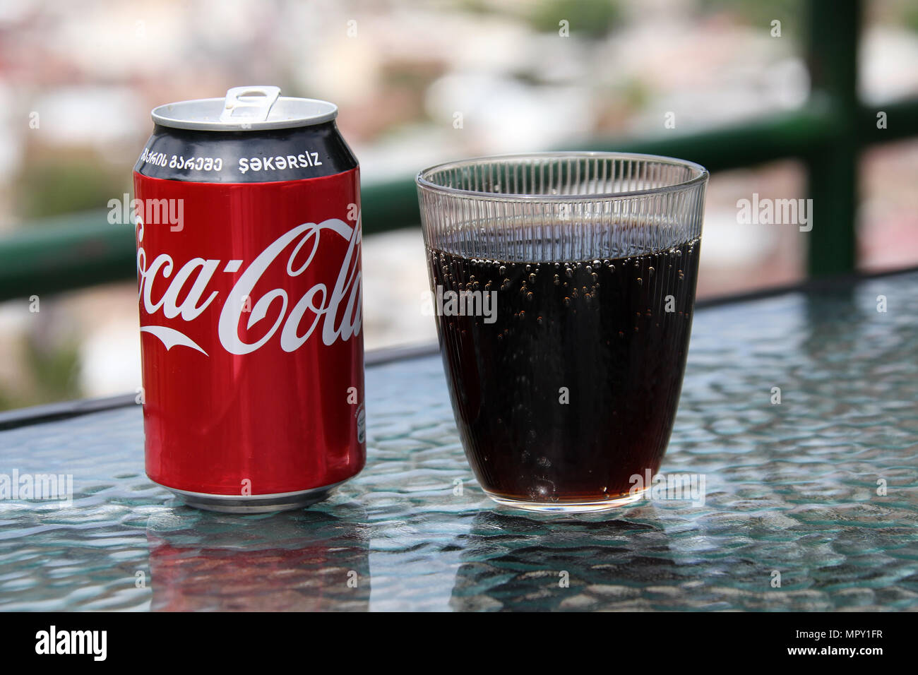 Coca cola can glass hi-res stock photography and images - Alamy