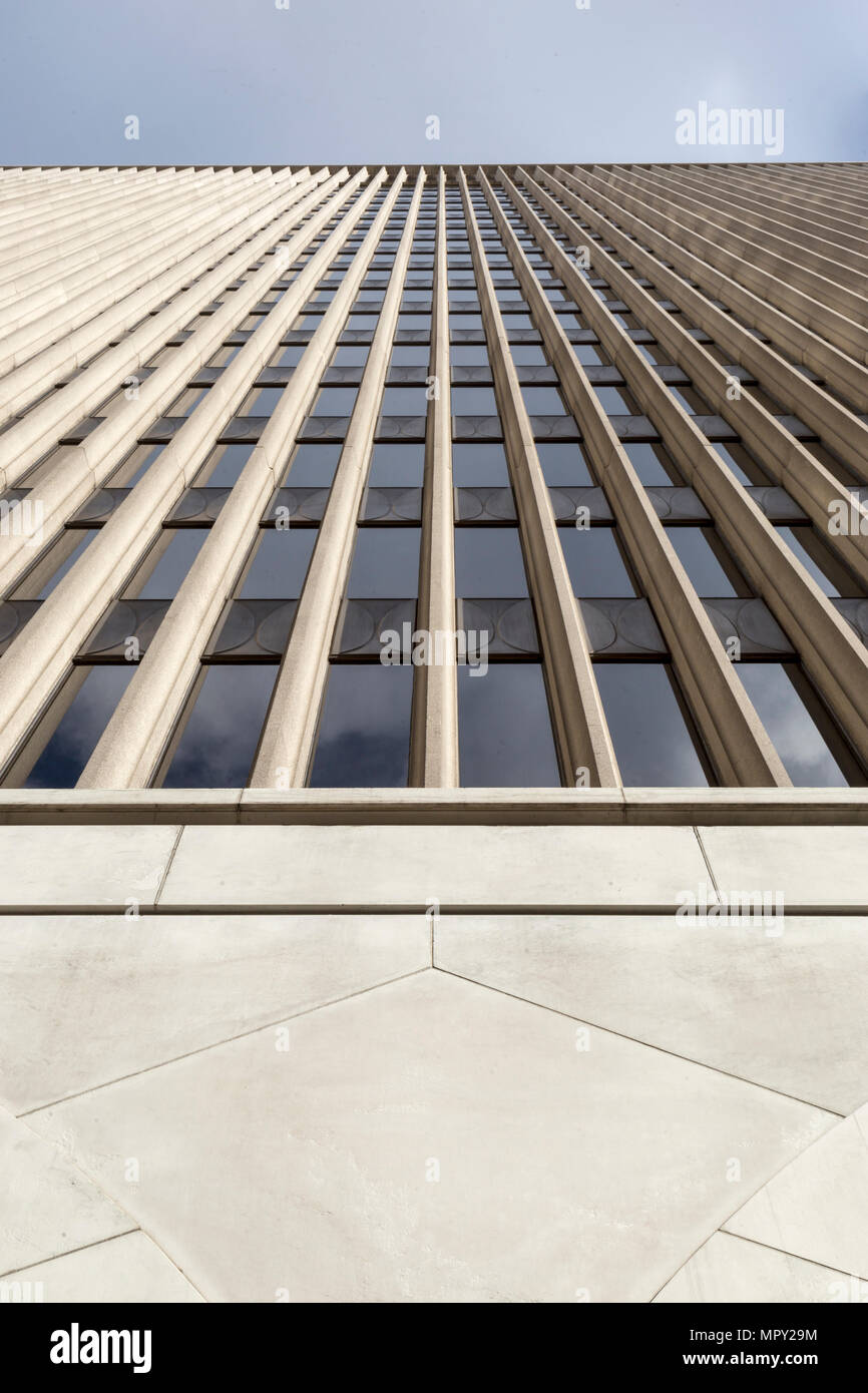 Diminishing angle hi-res stock photography and images - Alamy