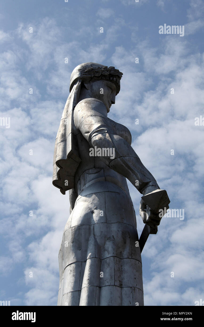 Statue of Kartlis Deda looking over Tbilisi Stock Photo - Alamy