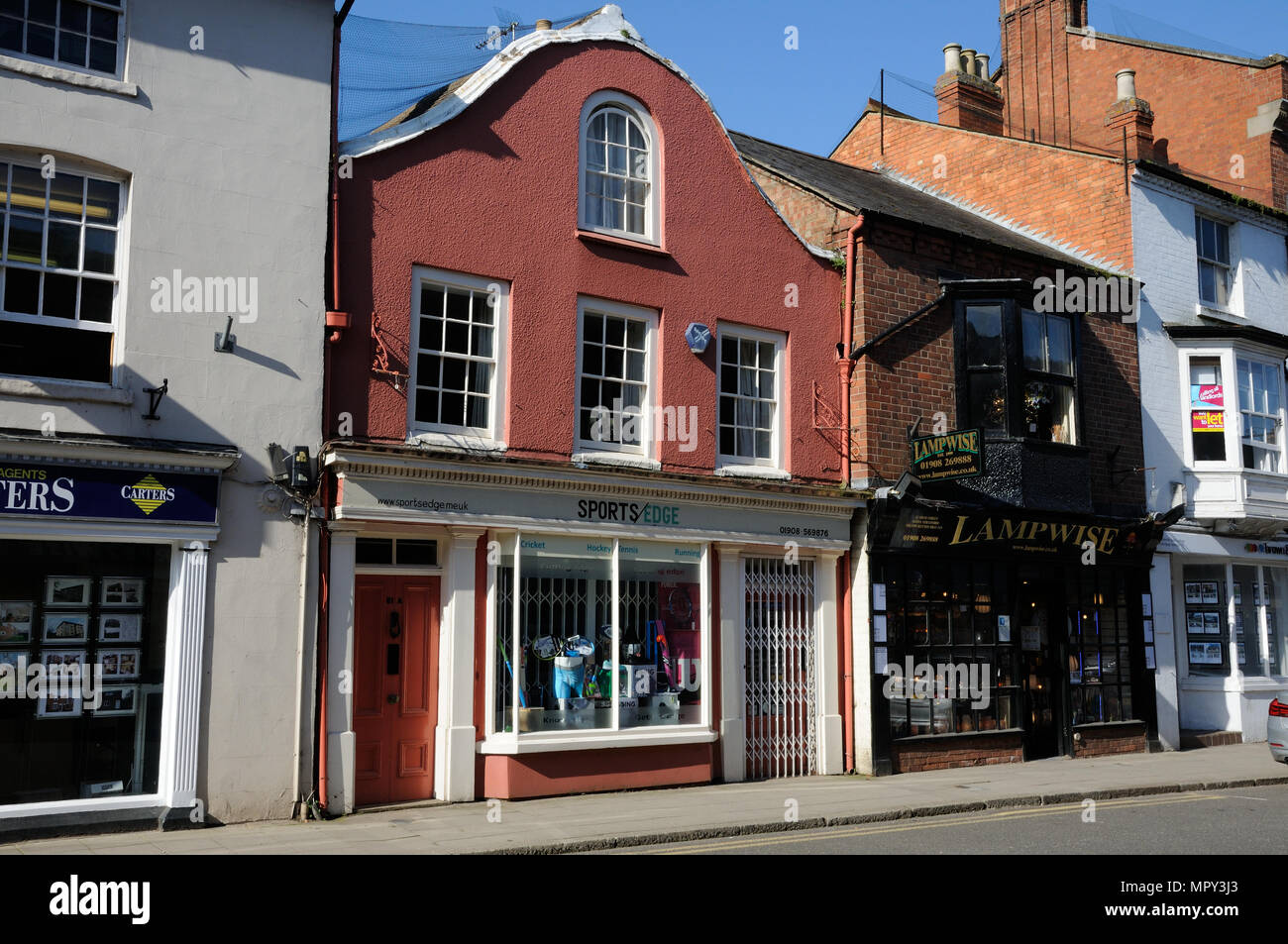 Shops in high street hi-res stock photography and images - Alamy