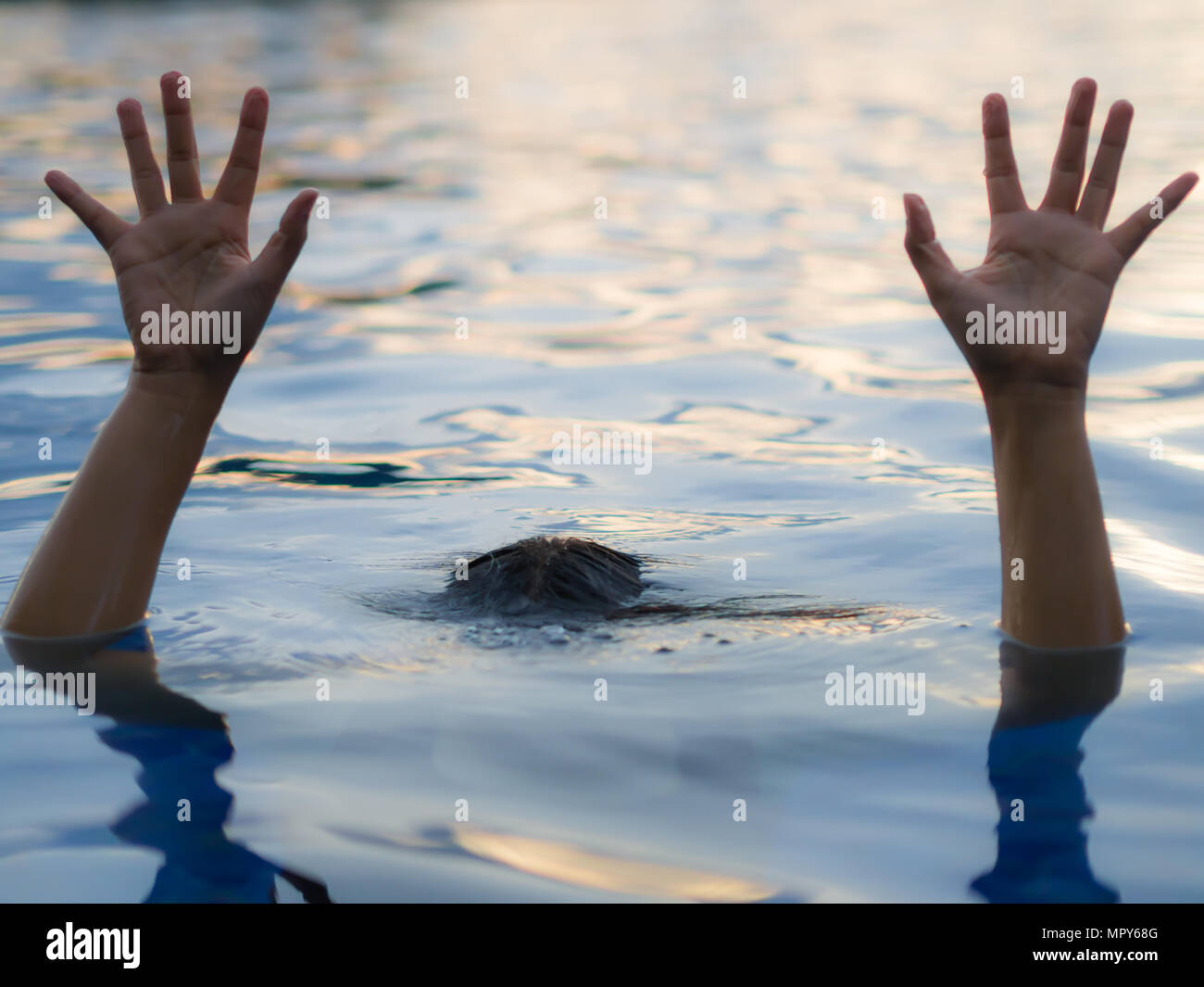Drowning woman hi-res stock photography and images - Alamy