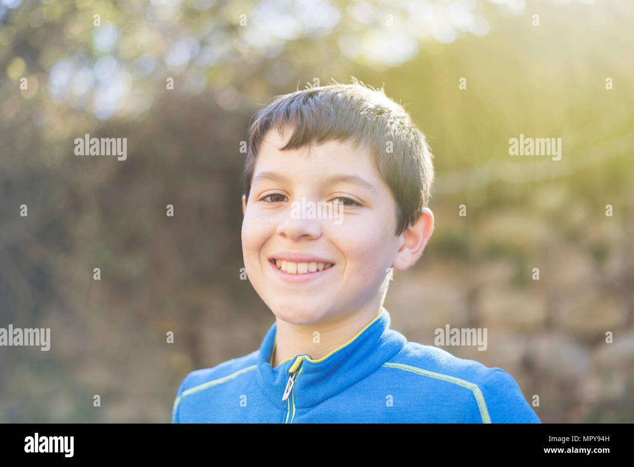 Sunny nature hi-res stock photography and images - Alamy