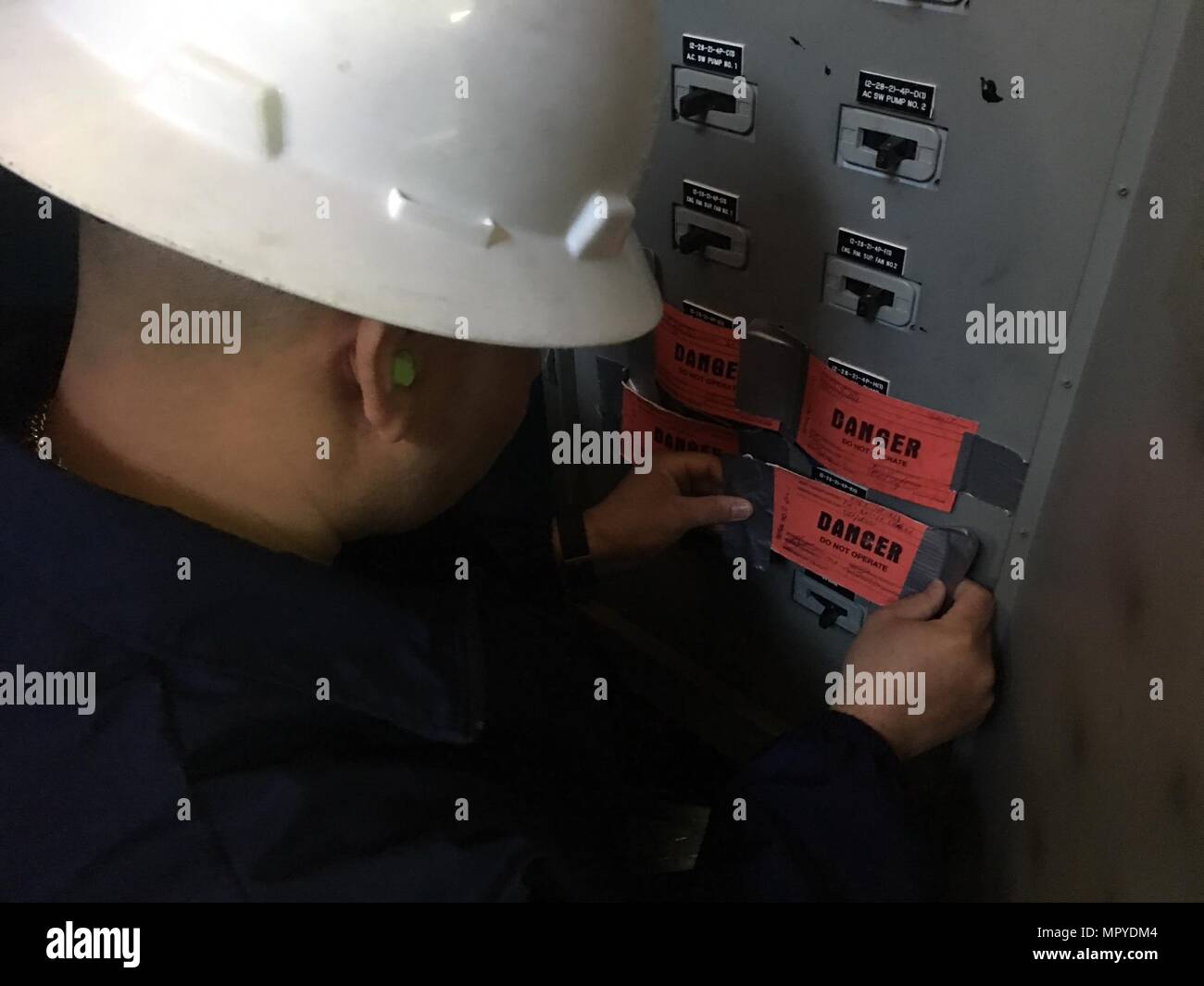 Uscgc naushon hi-res stock photography and images - Alamy