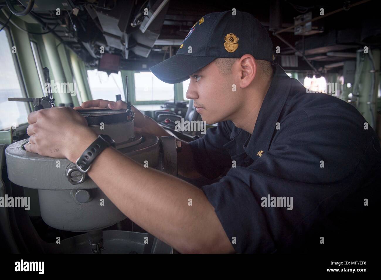 170412-N-DZ075-0087 SOUTH CHINA SEA (April 12, 2017) U.S. Merchant ...