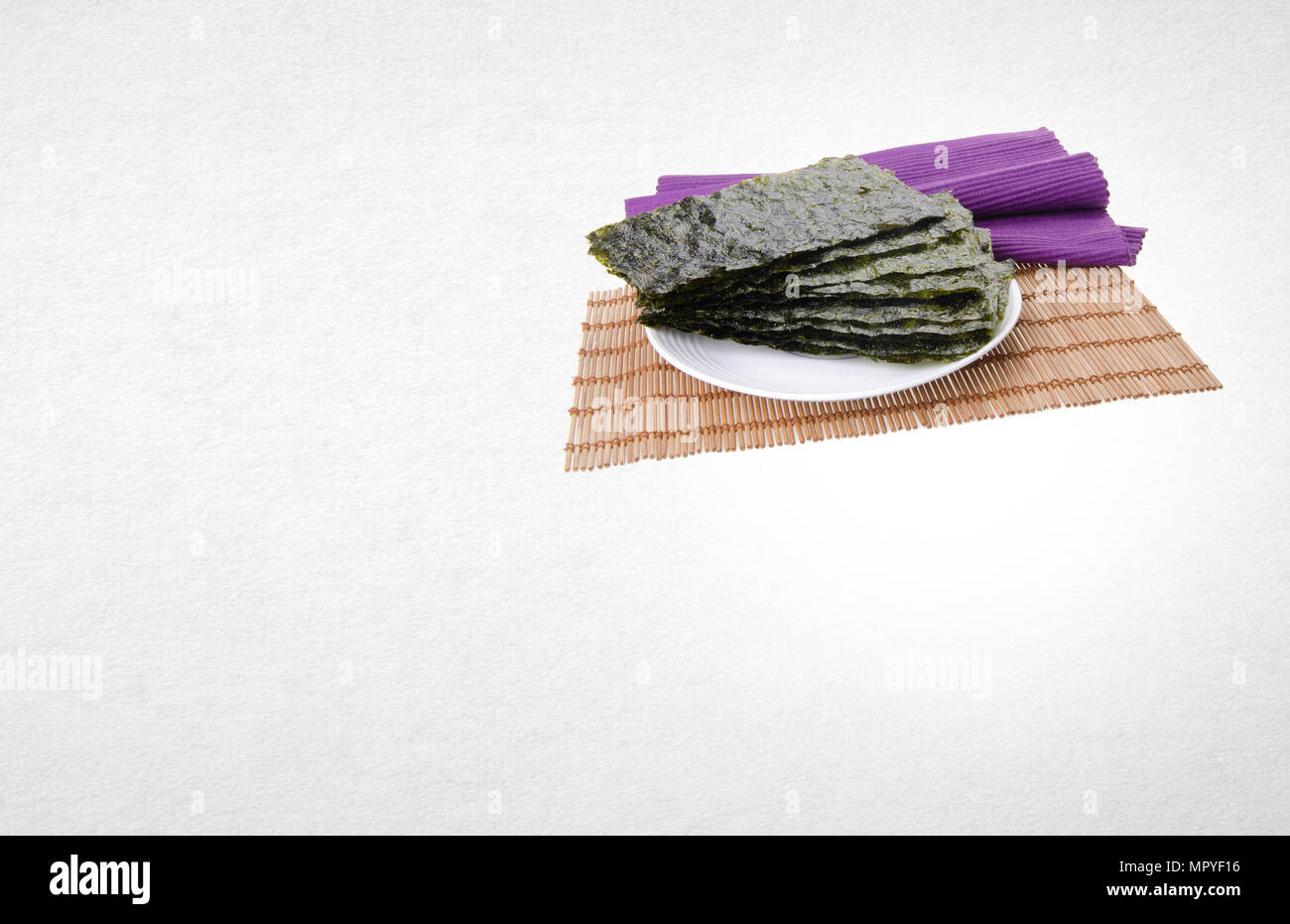 seaweed or dry seaweed on the background Stock Photo - Alamy