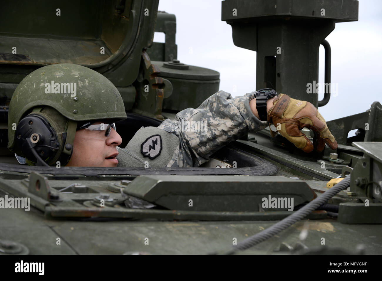 Soldiers assigned to the 1st Stryker Brigade Combat Team, 25th Infantry ...