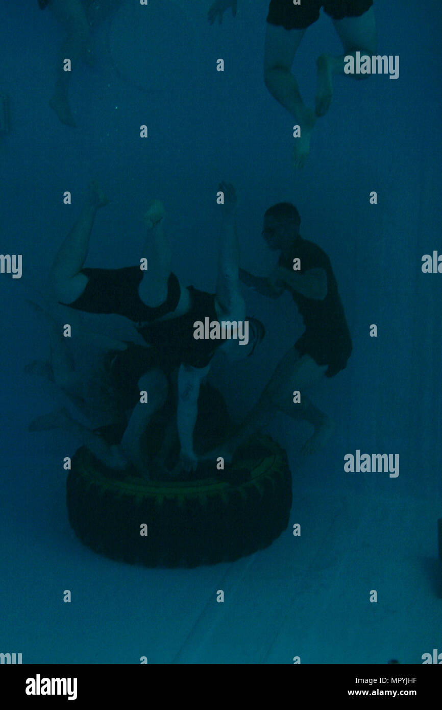 Bottom weighted photo hi-res stock photography and images - Alamy