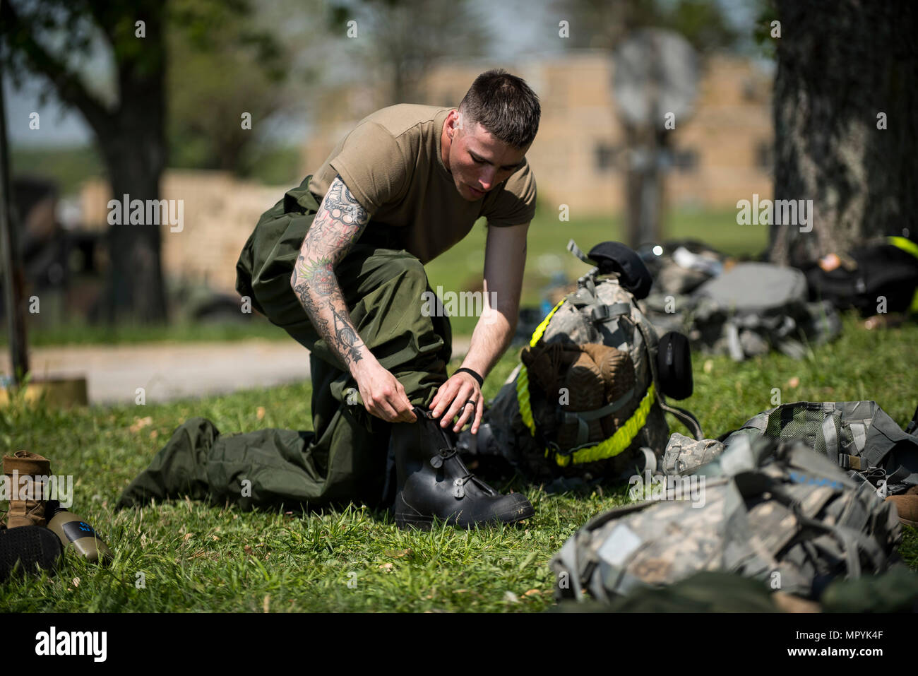 54th military police company hi-res stock photography and images - Alamy