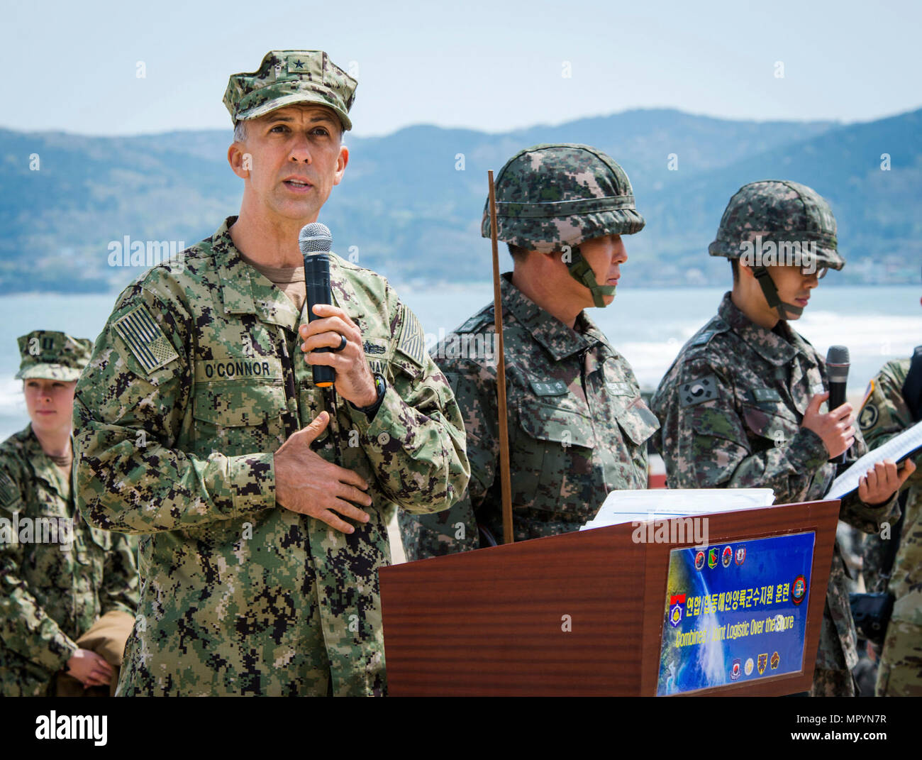 Commander of expeditionary strike group esg 3 hi-res stock photography ...