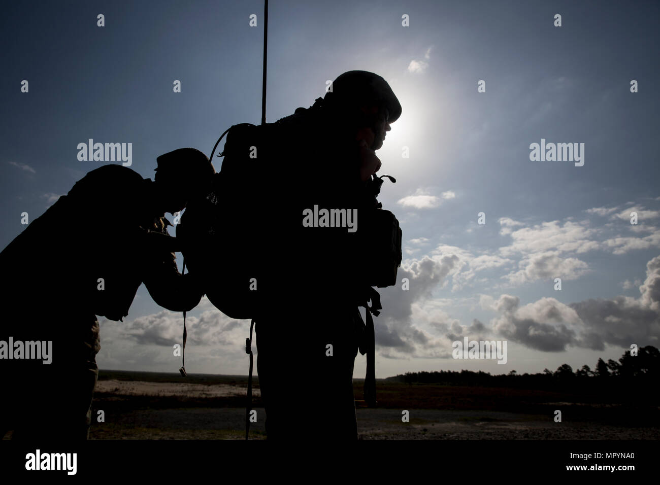 Marines equip a Target Handoff System v2.0 during a Marine Corps Combat ...