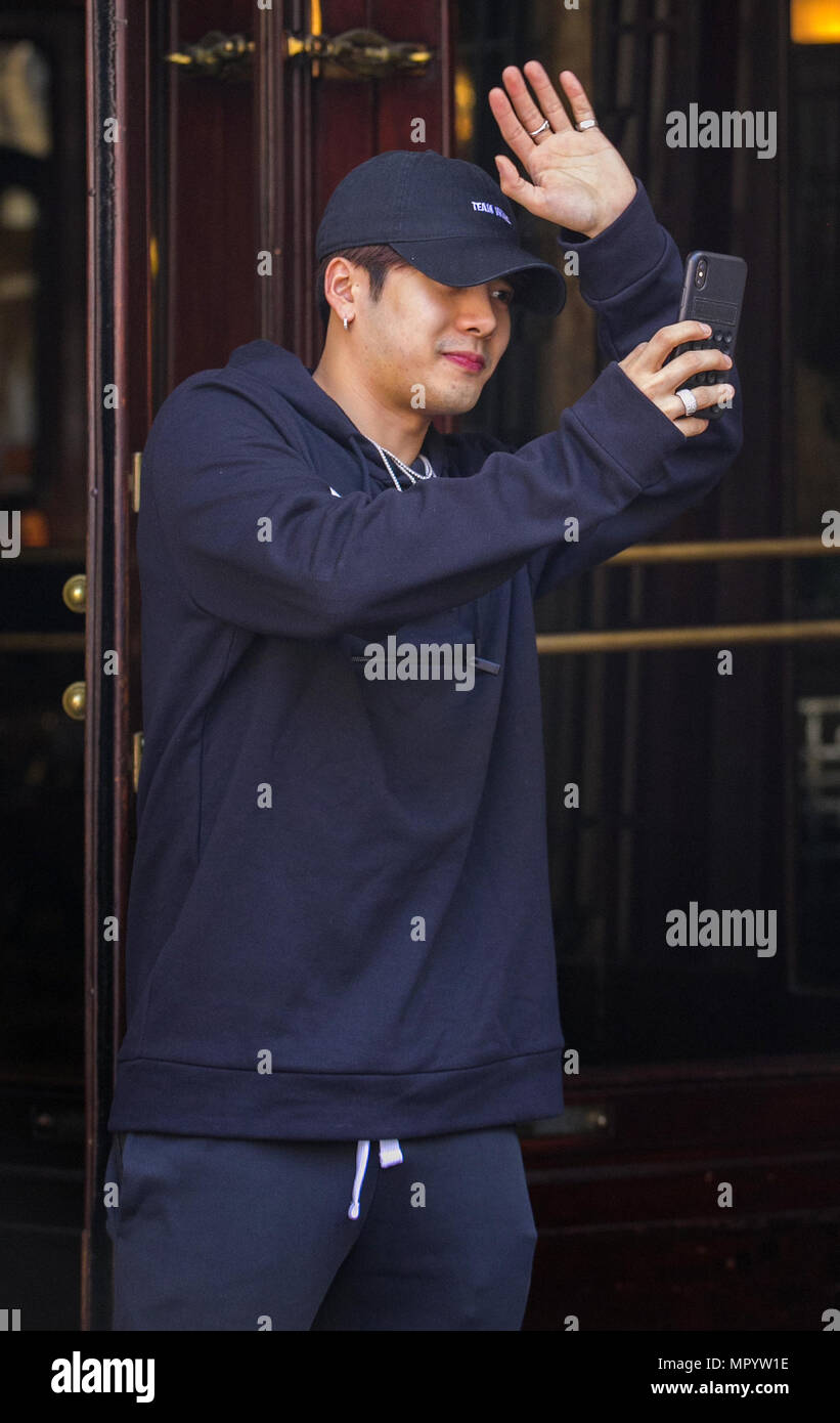 Jackson wang hi-res stock photography and images - Alamy
