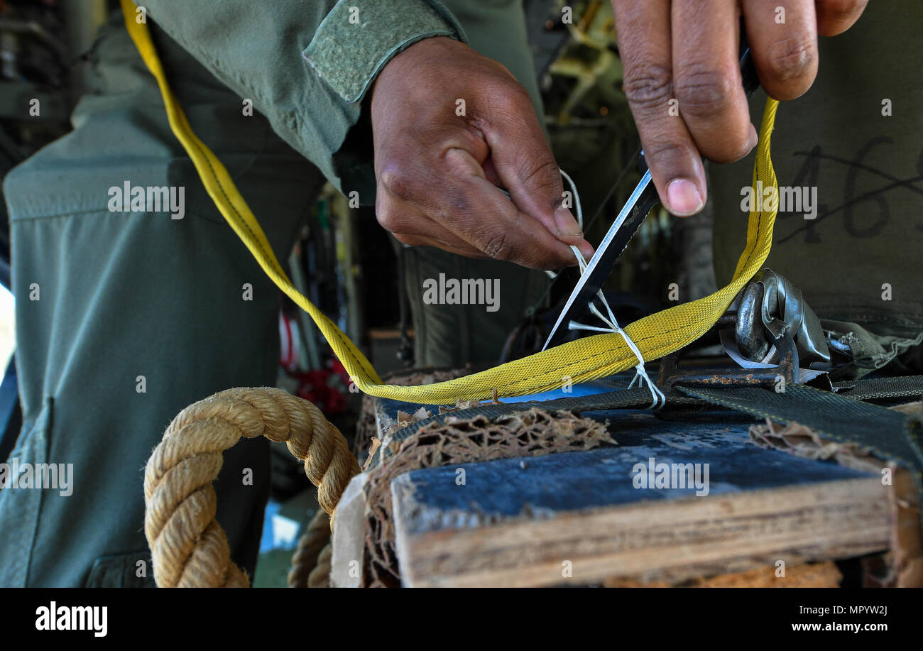 Rip cord parachute hi-res stock photography and images - Alamy