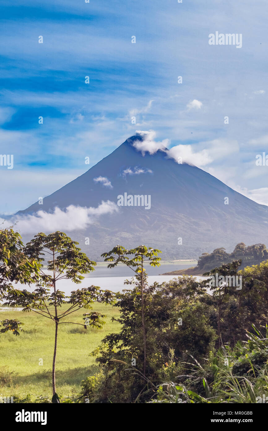 Picturesque view at the volcano Arenal over lake Arenal in Costa Rica ...