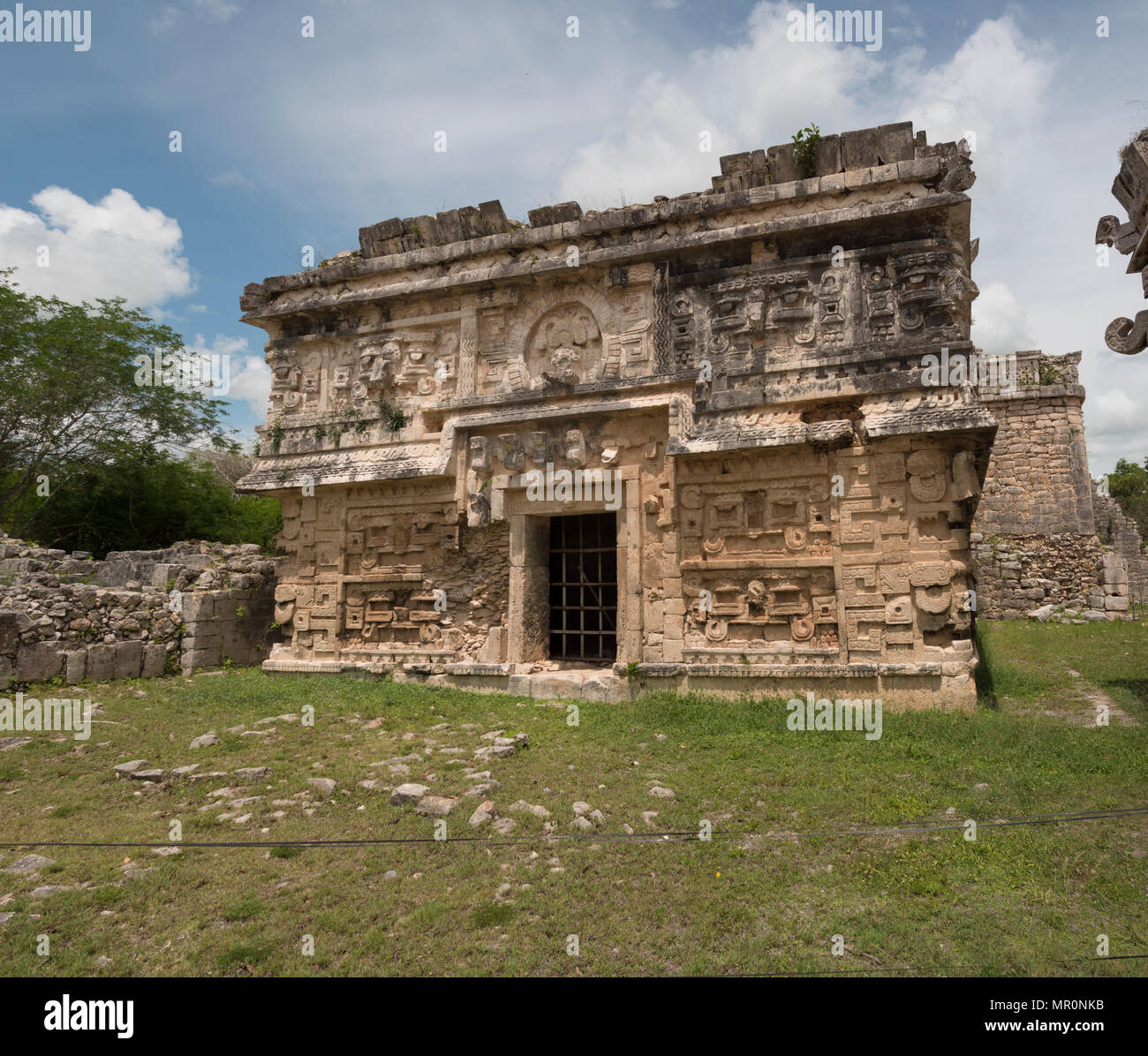 Aztec temple structure hi-res stock photography and images - Alamy