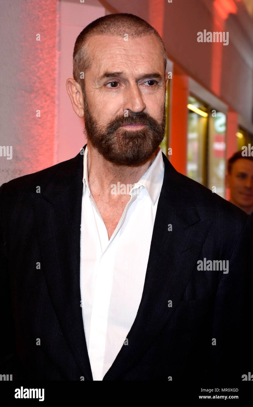 Gloria everett hi-res stock photography and images - Alamy