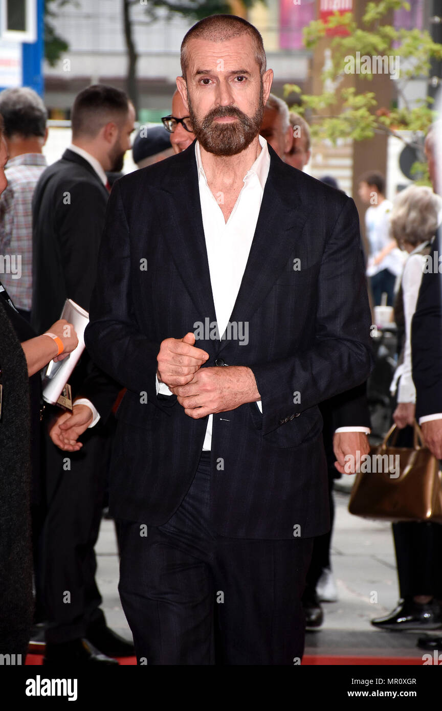 Gloria everett hi-res stock photography and images - Alamy