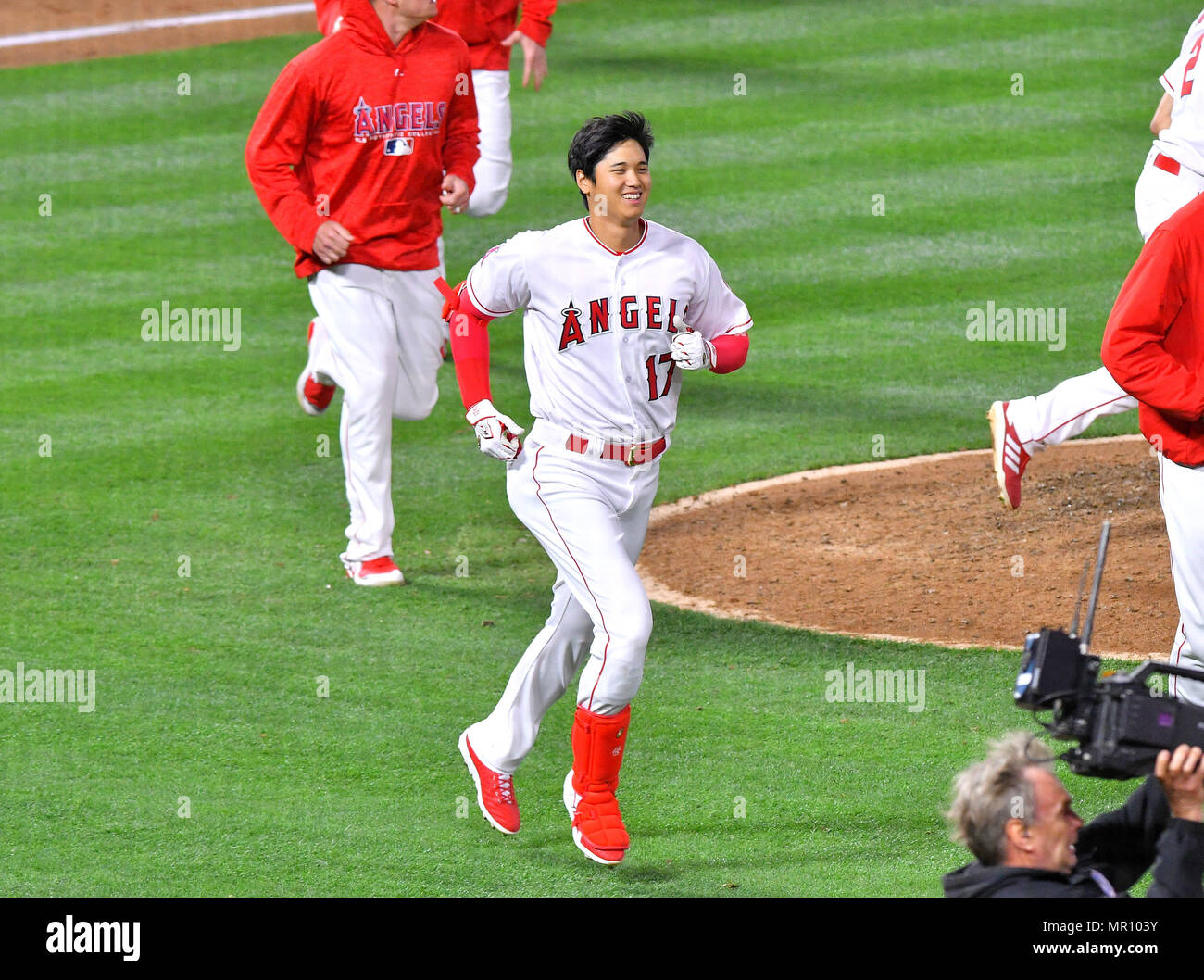 Major league walk hi-res stock photography and images - Alamy
