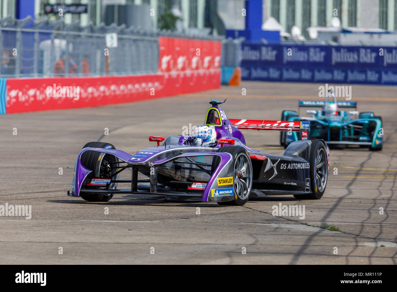 Racing driver cut out hi-res stock photography and images - Alamy