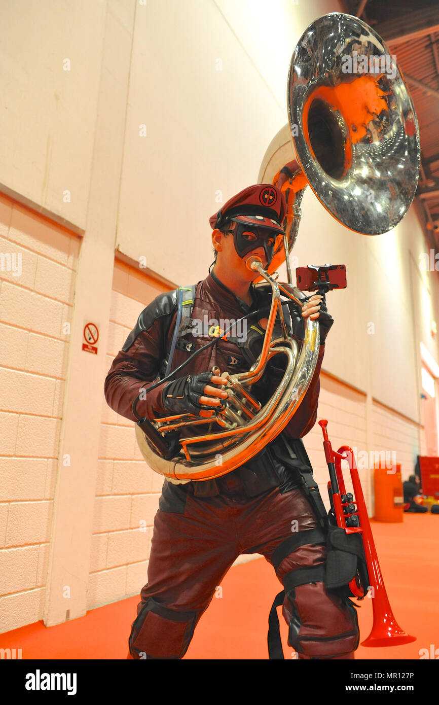 Sousaphone cartoon hi-res stock photography and images - Alamy