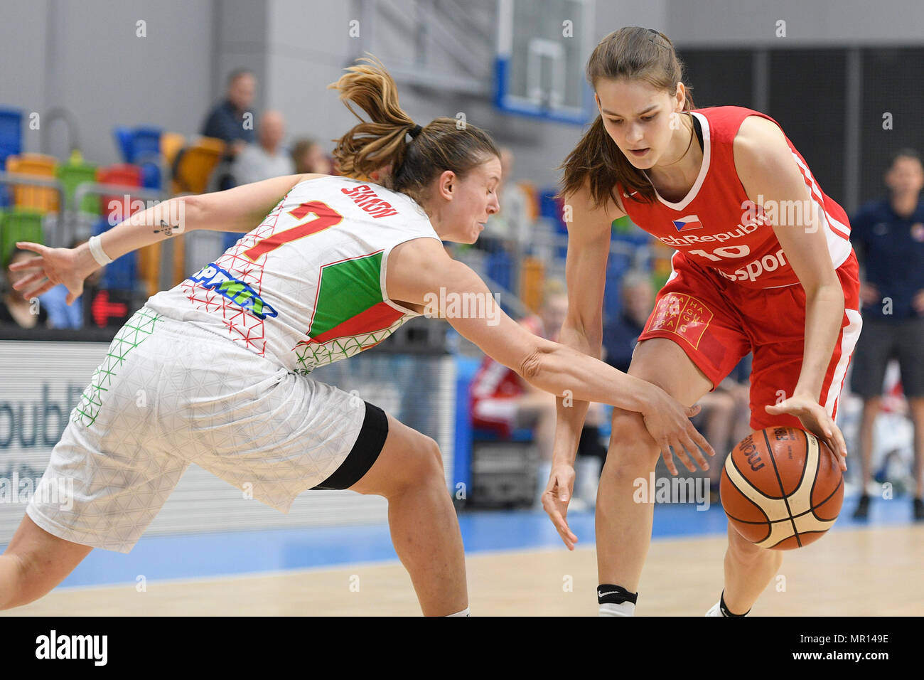 David simon basketball hi-res stock photography and images - Alamy