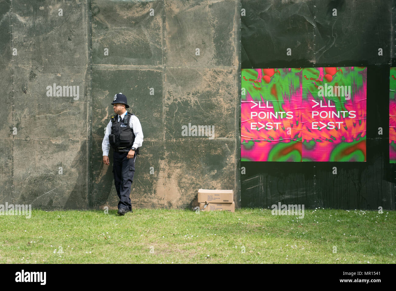 Policeman london points hi-res stock photography and images - Alamy