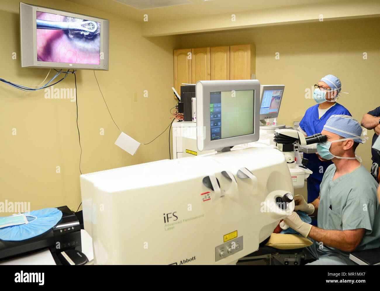 170424-N-TR165-124 SAN DIEGO (April 24, 2017) Cmdr. John Cason, program ...
