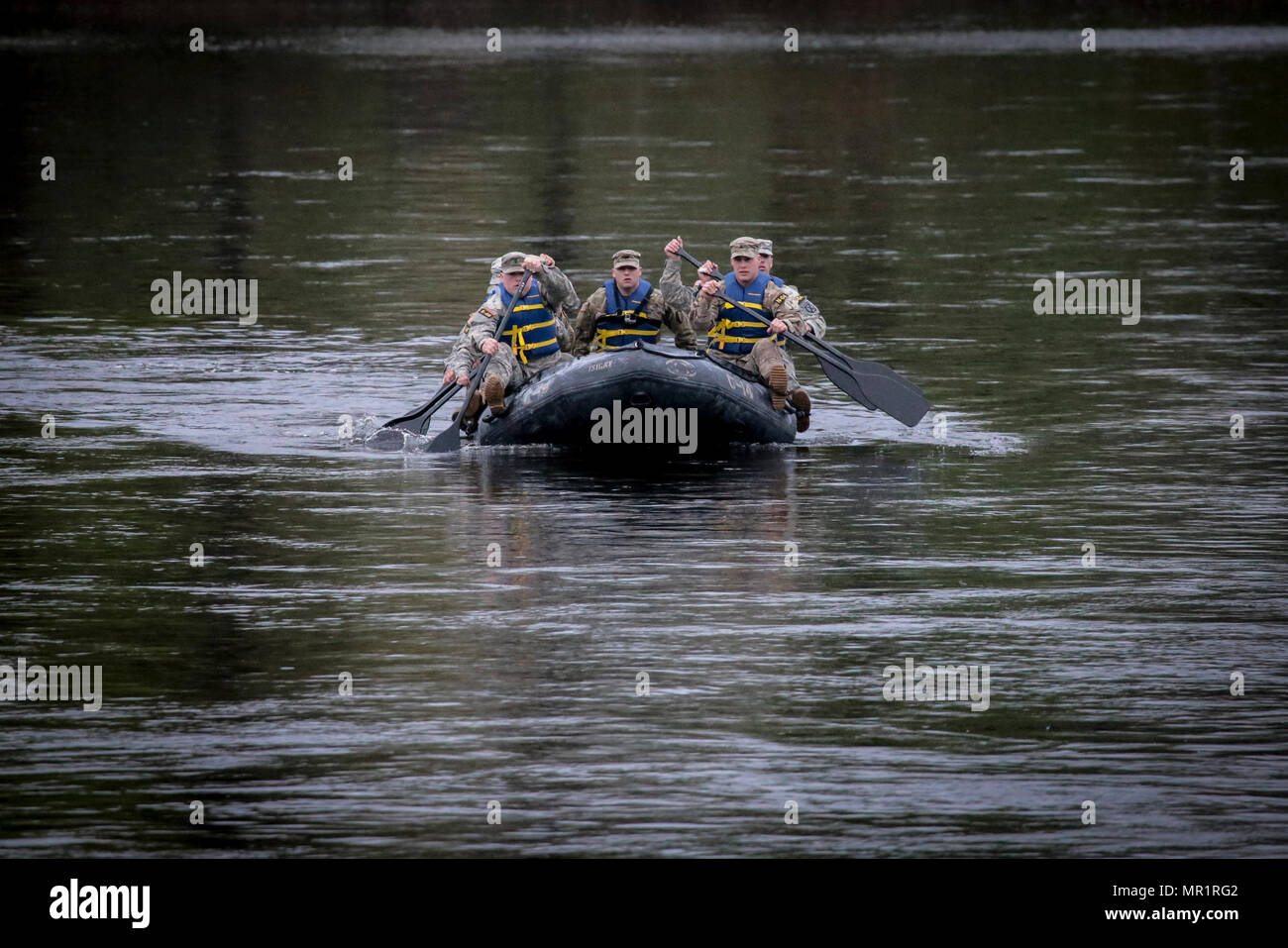 U.S. Army National Guard Soldiers and noncommissioned officers from the ...