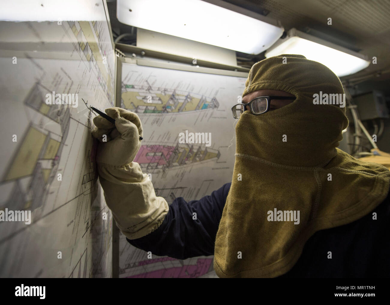 170429-N-LI768-020 PACIFIC OCEAN (April 29, 2017) Ship’s Serviceman 3rd ...