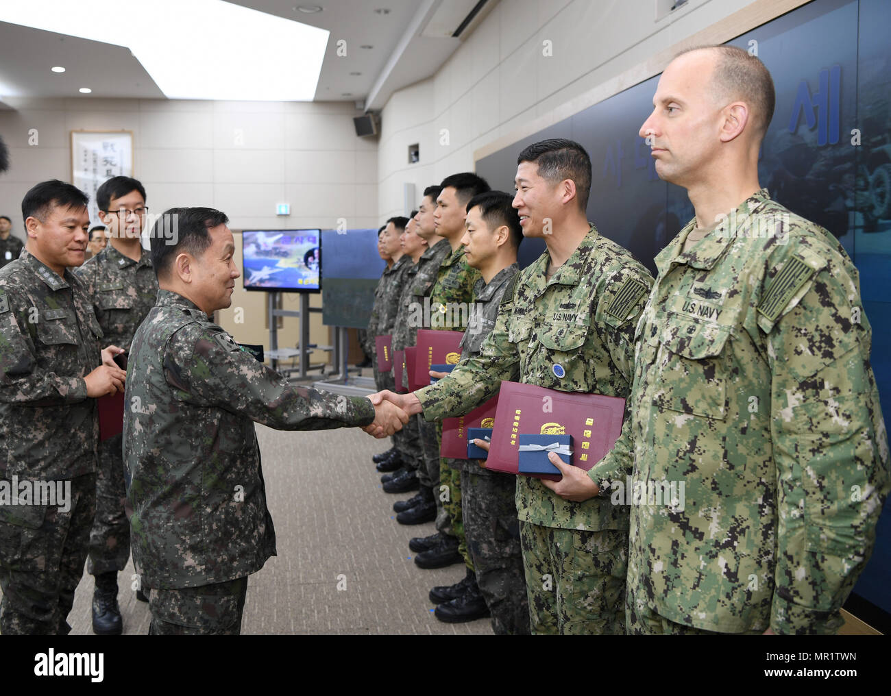 170502-N-WT427-001 BUSAN, Republic of Korea (May 2, 2017) Republic of ...