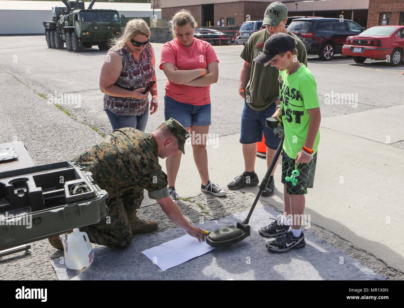 2d maintenance battalion hi-res stock photography and images - Alamy