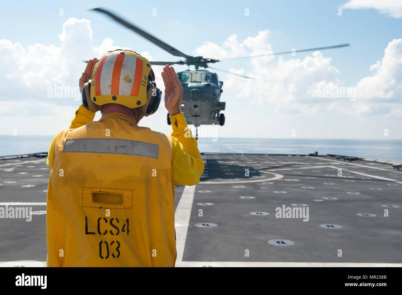 170501-N-PD309-092 SOUTH CHINA SEA (May 1, 2017) Boatswain's Mate 2nd ...