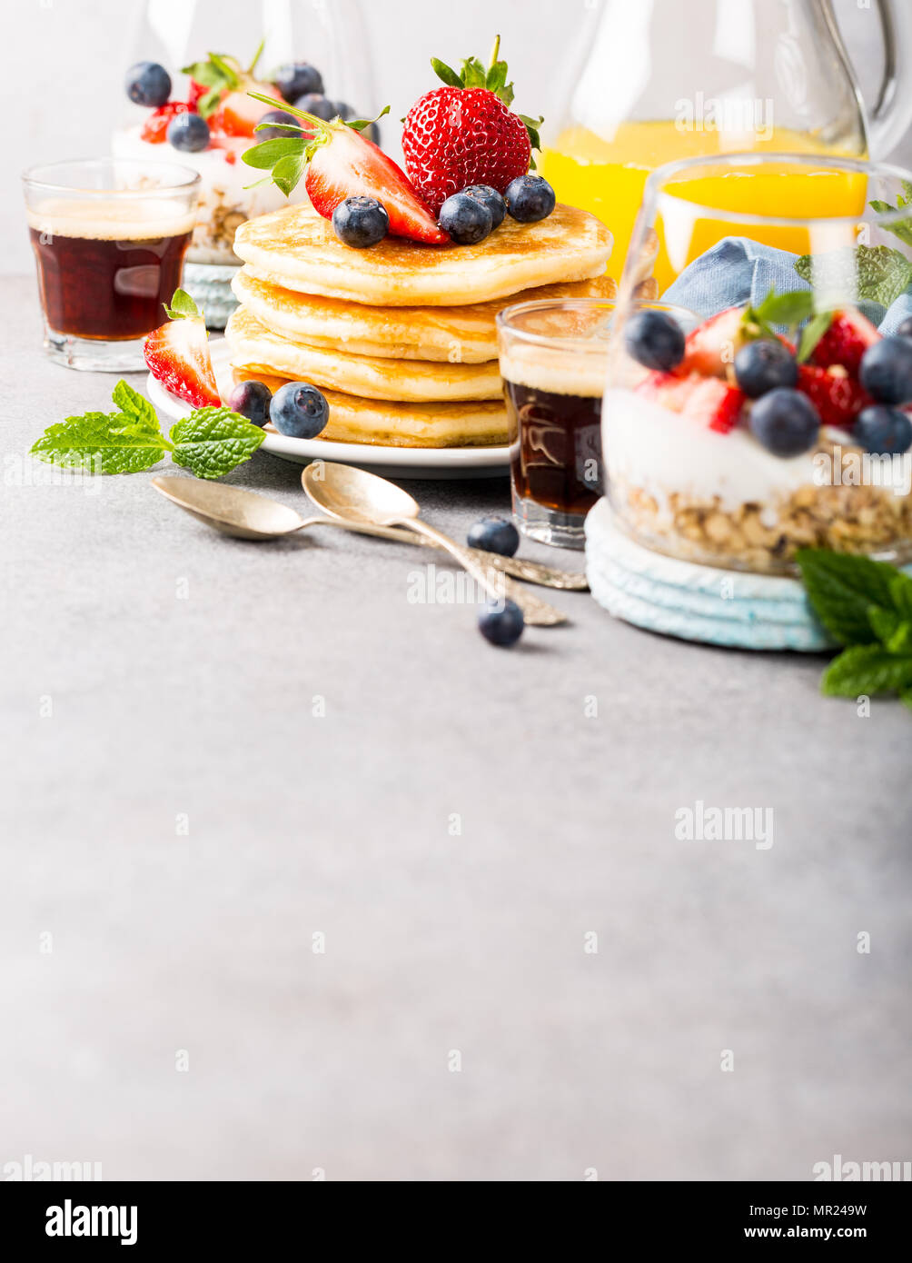 Healthy summer breakfast Stock Photo - Alamy