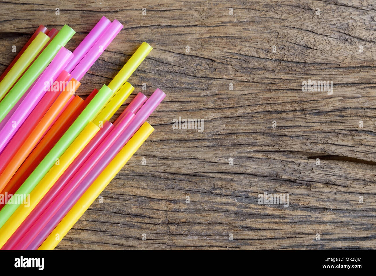 Plastic drinking straw hi-res stock photography and images - Alamy