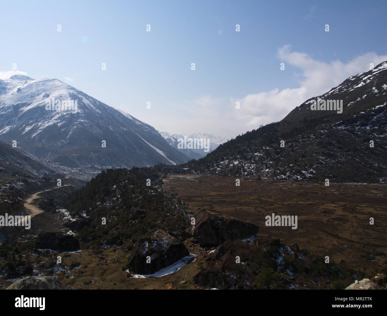 Gangtok road car hi-res stock photography and images - Alamy