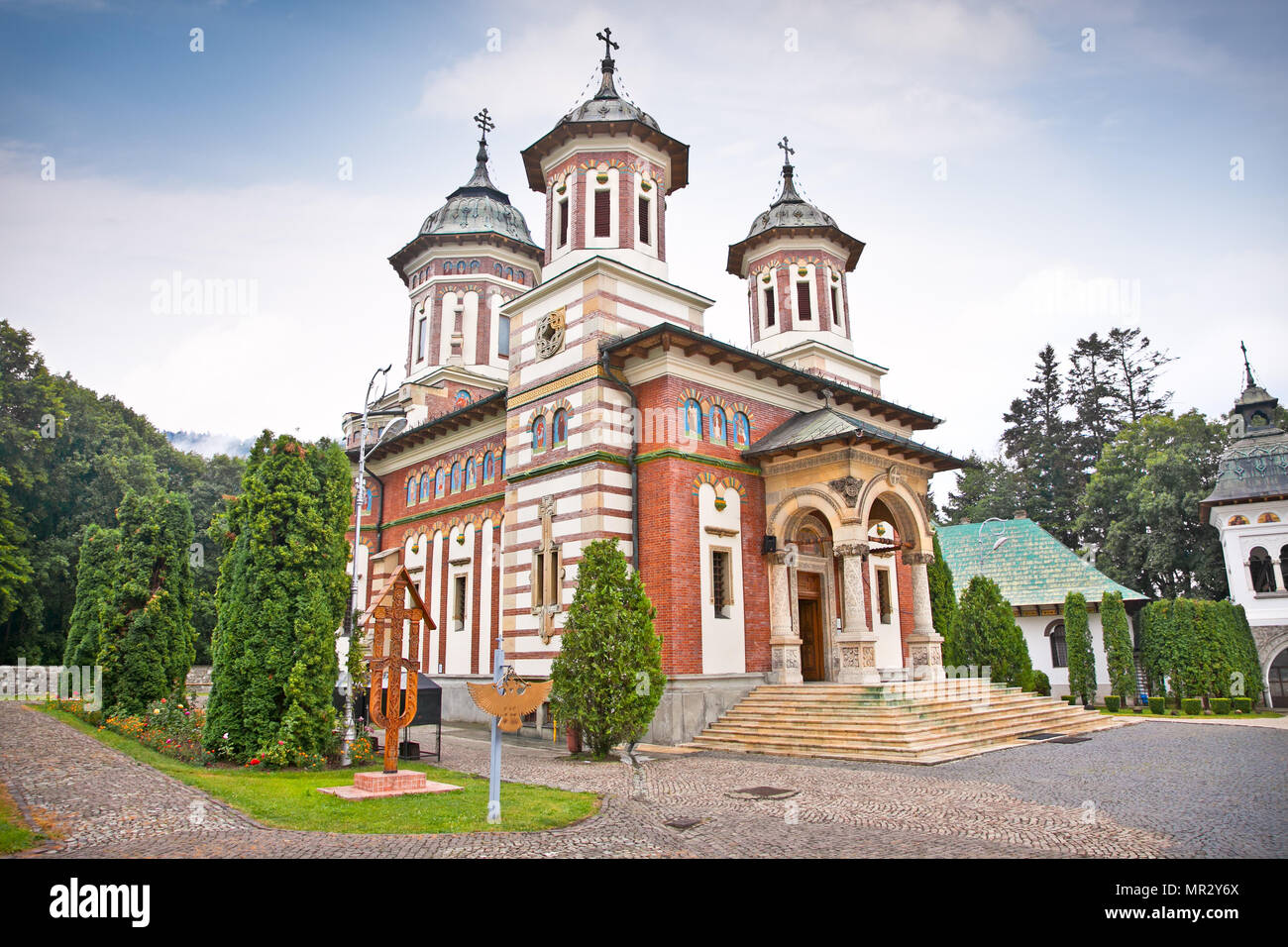 Sinaia orthodox monastery hi-res stock photography and images - Alamy
