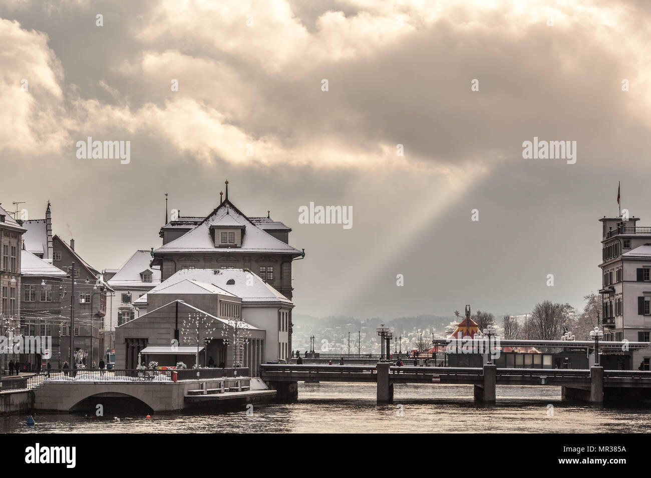Zurich in winter with Rathaus in the snow Stock Photo - Alamy
