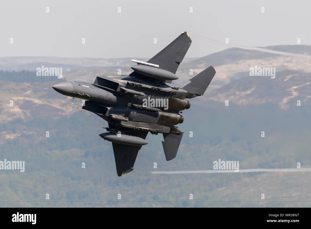USAF F-15E Strike Eagle flying through the Mack Loop Stock Photo - Alamy