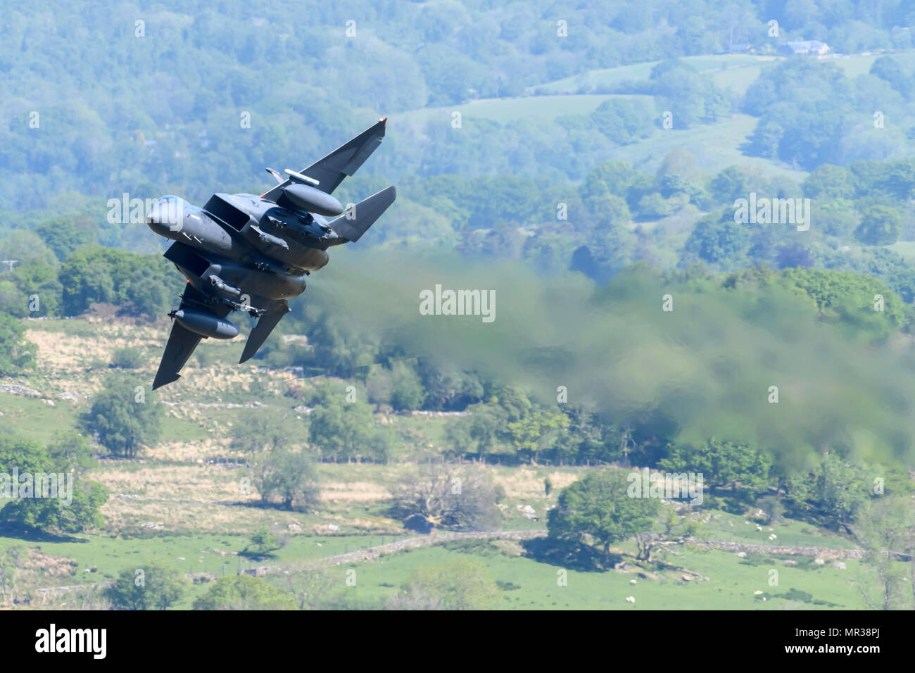 USAF F-15E Strike Eagle flying through the Mack Loop Stock Photo - Alamy