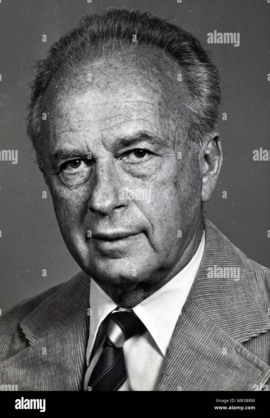 Yitzhak rabin hi-res stock photography and images - Alamy
