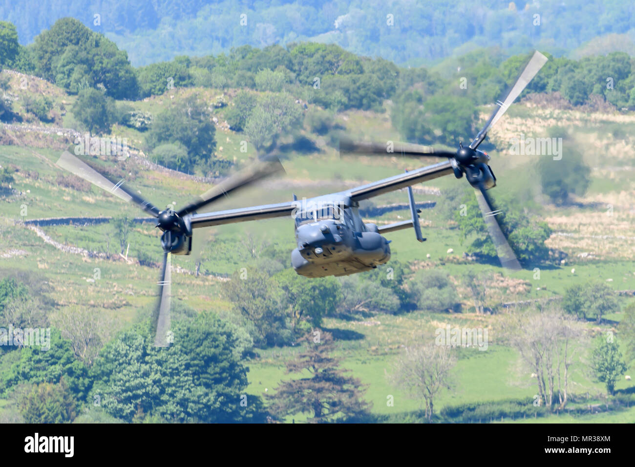 USAF CV-22 Osprey flying through the Mack Loop Stock Photo - Alamy