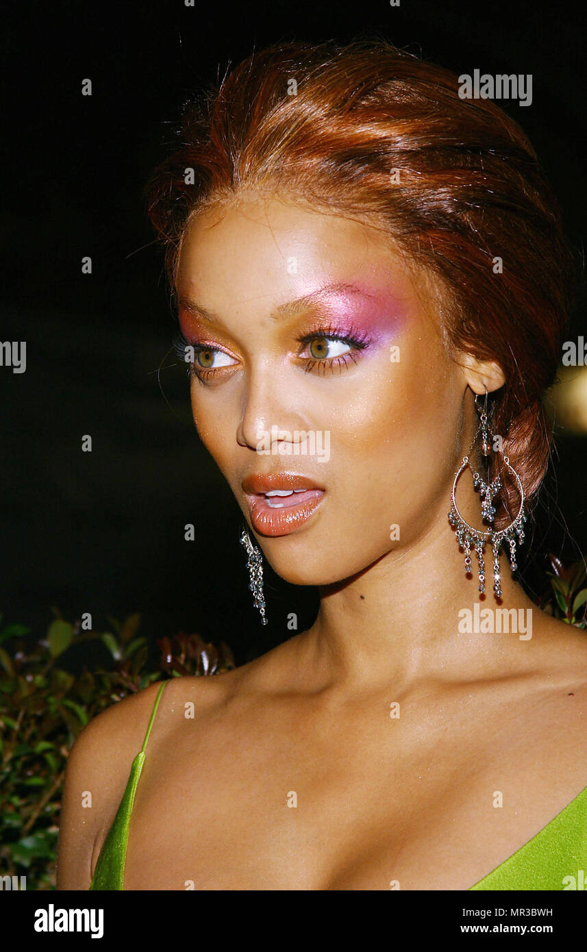 Tyra banks 2003 hi-res stock photography and images - Alamy